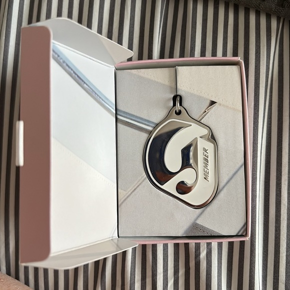 Glossier | Accessories | Glossier Members Only Keychain New In Box ...